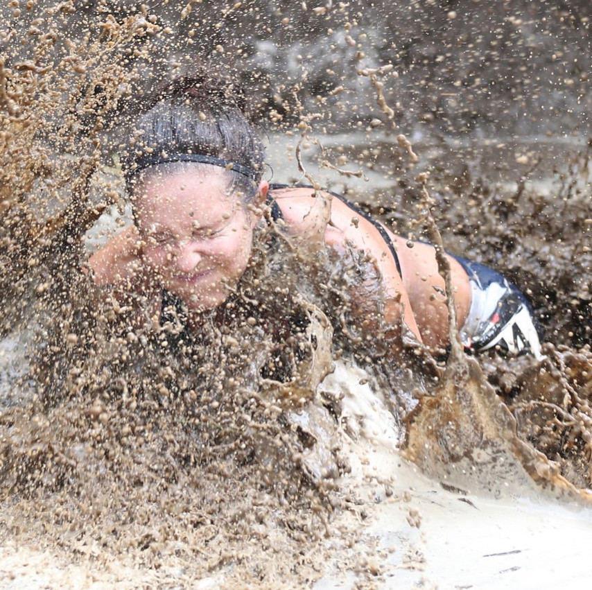 Fifth annual 'BoldrDash' mud crawl draws hundreds - BoldrDash